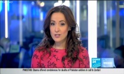 Claire Pryde - France24 - Page 3 - TvNewsCaps